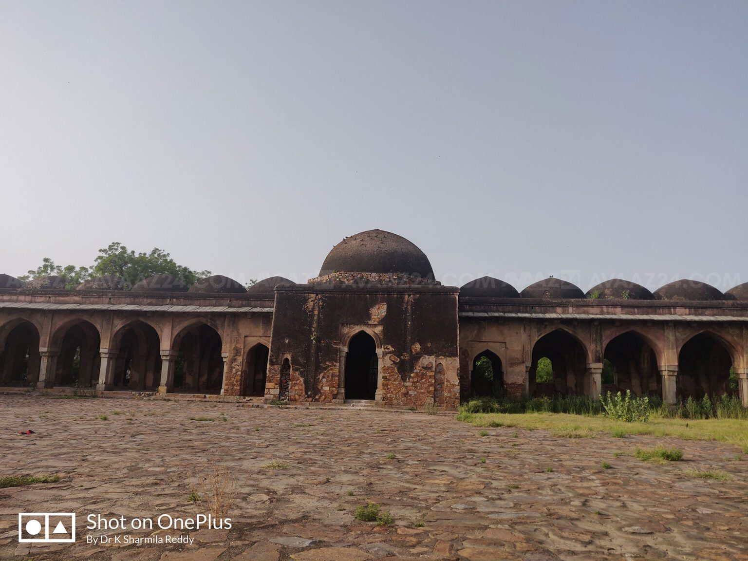 Begumpur Mosque: first Four Iwan Style Mosque of India[PHOTO STORY]