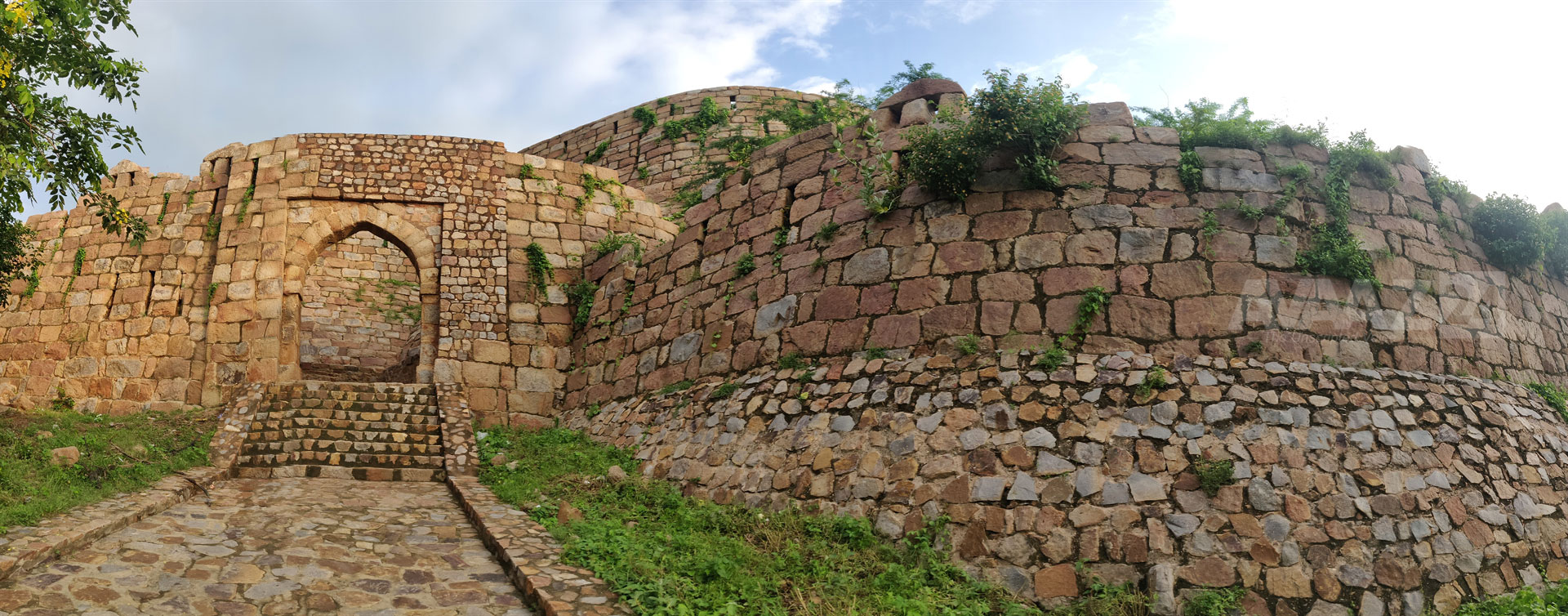 Jahanpanah: The fourth city of Medieval Delhi [PHOTO STORY]